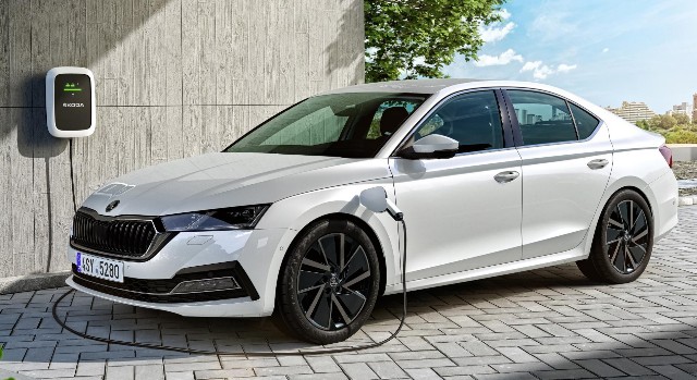 Yeni Skoda Octavia Hibrit Özellikleri. Octavia Hibrit Kaç Beygir?