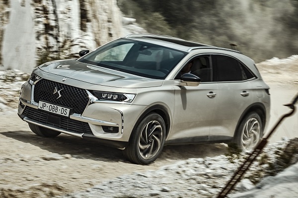 DS 7 Crossback hibrit fiyatı. DS 7 Crossback hibrit fiyatları.